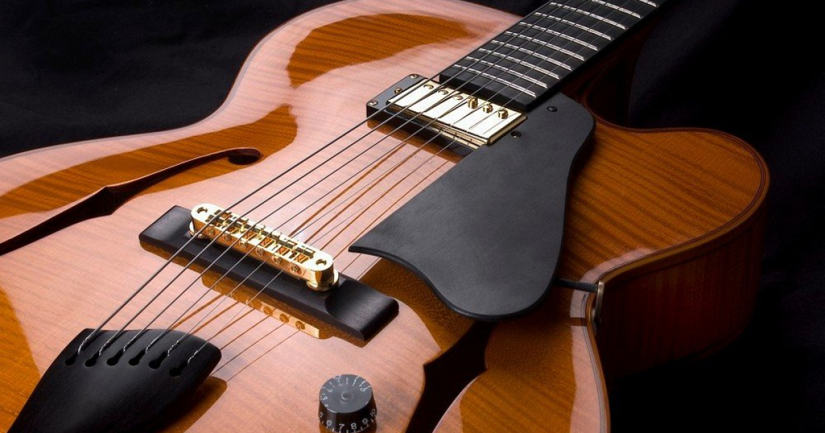 Kytary legendární a mytické #10: Procházka Custom Guitars | frontman.cz