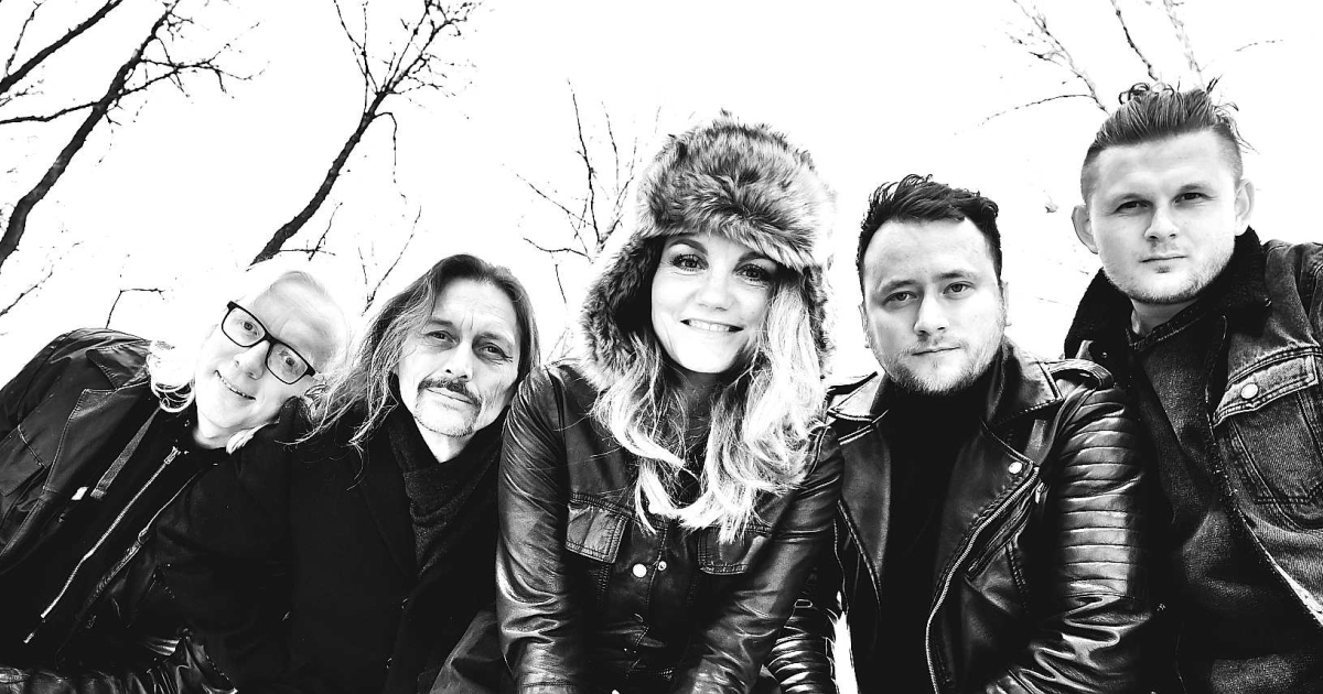 Slovanské vánoce Ivy Marešové a kapely RAZAM mají hutný, barevný ...