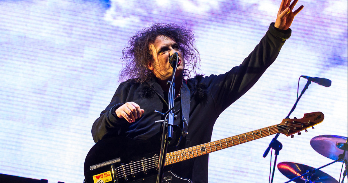 The Cure se vrátili s kompaktní, jednolitou a atmosféricky hutnou ...