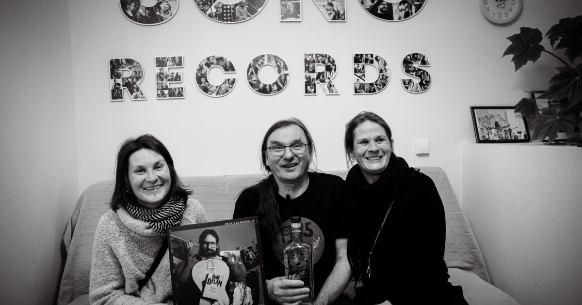 Petr Kalandra by měl narozeniny, jeho dcery je oslavily náležitě ...