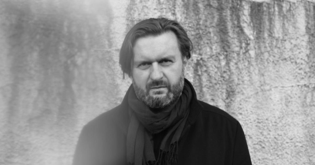 Na kafe s Davidem Pomahačem #13: Tomáš Neuwerth | frontman.cz