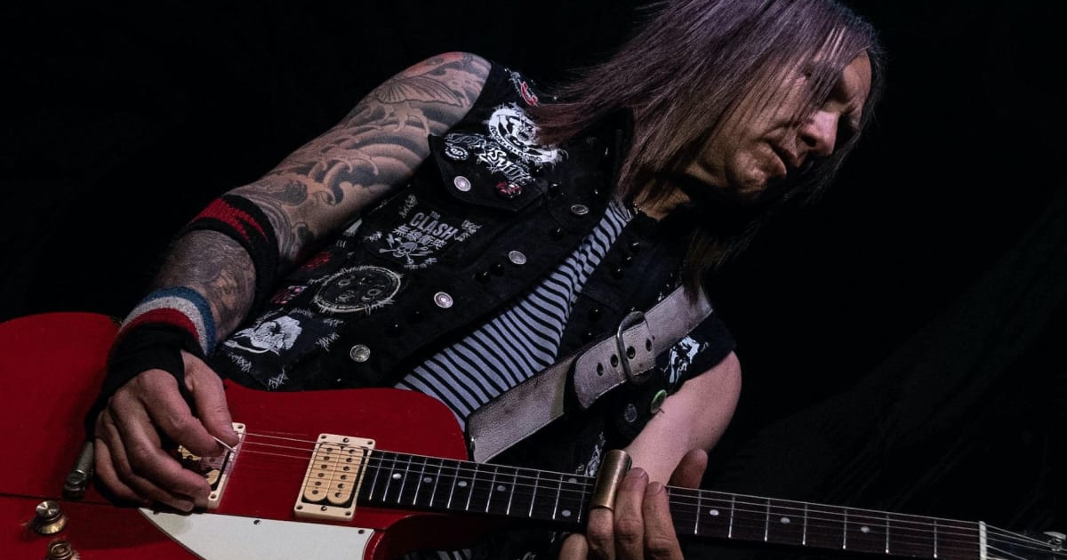 Nástroje snů #8: Billy Rowe a jeho Rock N' Roll Relics | frontman.cz