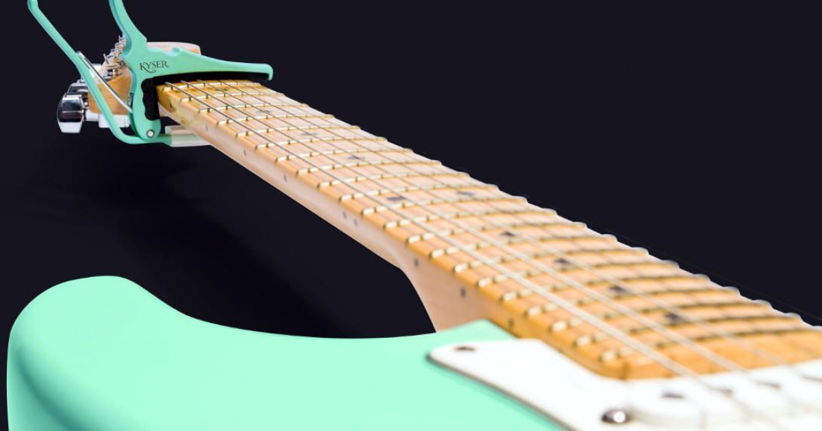 Stylové kapodastry Fender / Kyser „Classic Colors“ | frontman.cz