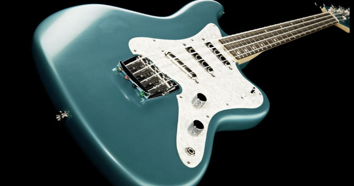 Fender CP Rascal Bass: netradiční basa z edice Classic Player | frontman.cz