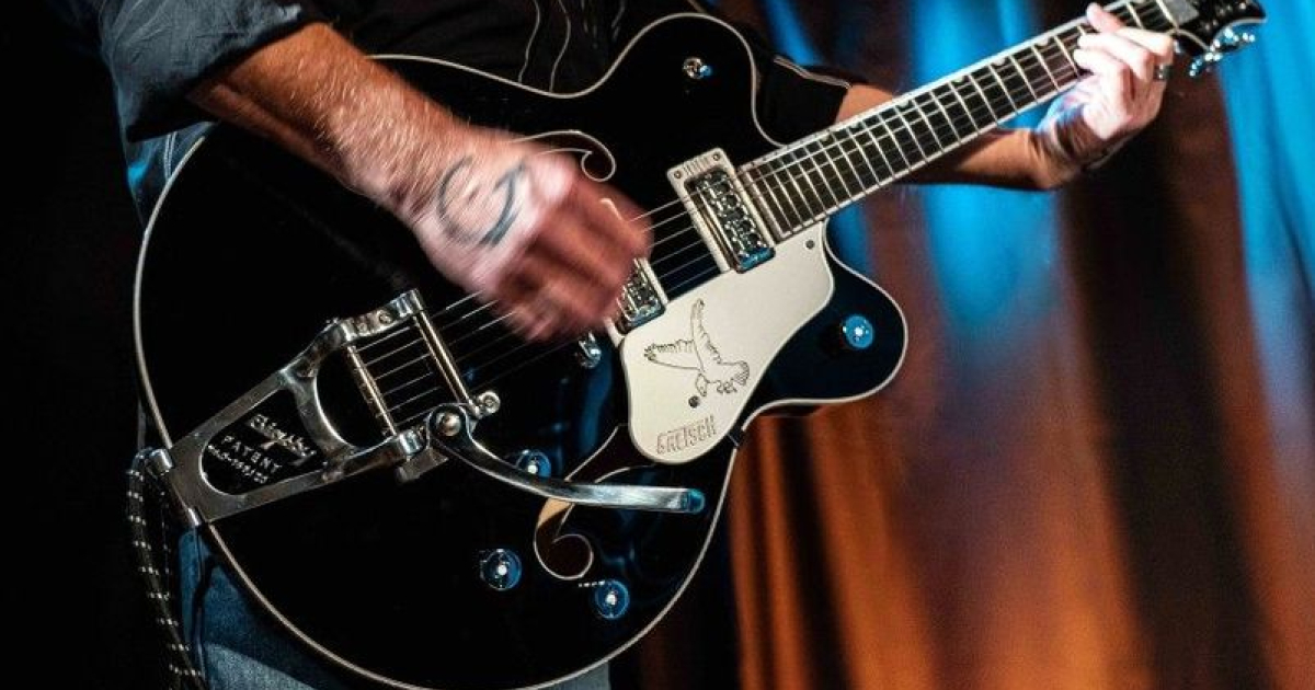 Gretsch G6636TSL Players Edition Silver Falcon | frontman.cz
