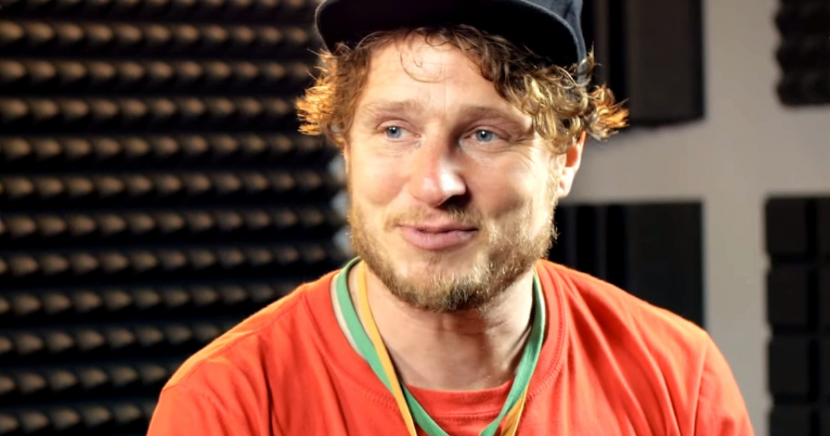 Honza Homola: Bigbít postrádá dynamiku, akustika je jiná | frontman.cz