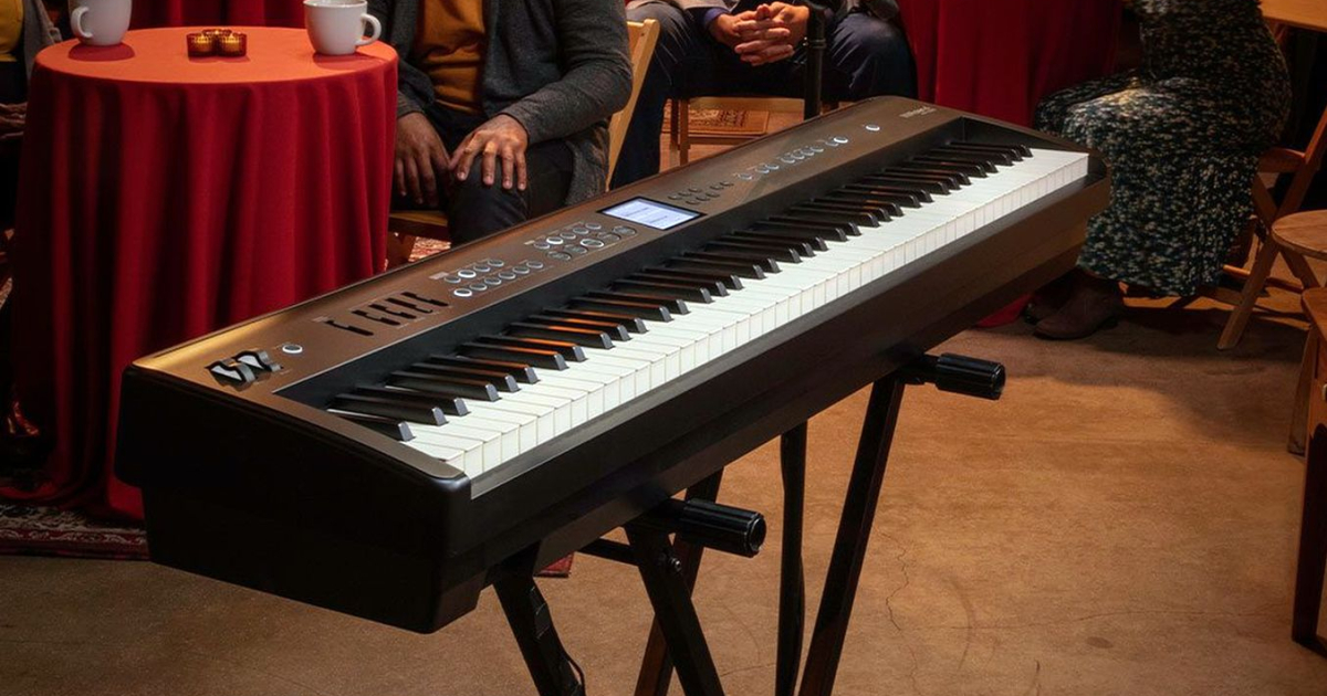 Roland FP-E50: digitální piano s kladívkovou mechanikou | frontman.cz