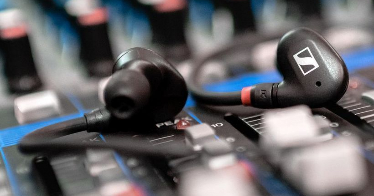 In-ear sluchátka Sennheiser IE 40 Pro | frontman.cz