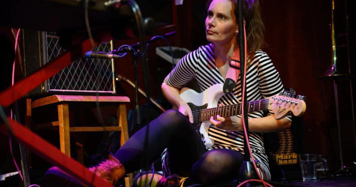 Na co hraje Stinka: Kytaru Stevea Albiniho jsem neumáčkla, tak jsem si ...