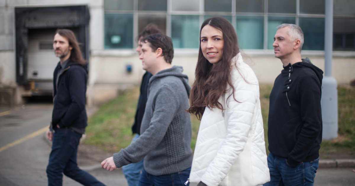 Premiéra: Taste The Lemon v klipu Narrow Lane zpívají o úzkosti mezi ...