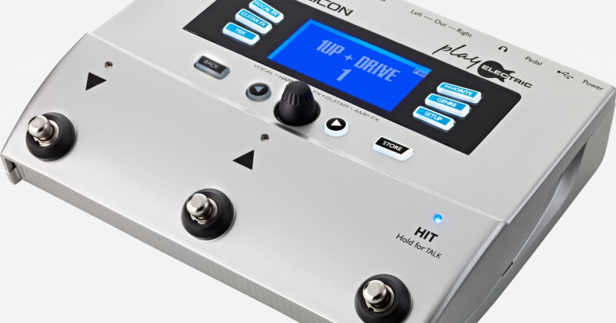 TC Helicon Play Electric: multiefekt pro zpívající kytaristy | frontman.cz