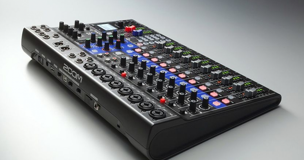Flexibilní mixpult Zoom LiveTrak L-12 | frontman.cz